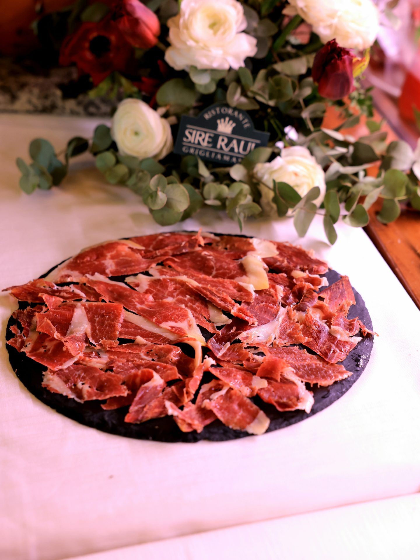 Home - Sire Raul | Milano Restaurant