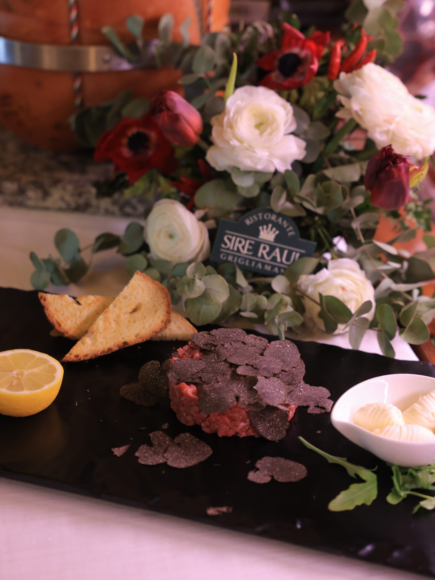 Home - Sire Raul | Milano Restaurant